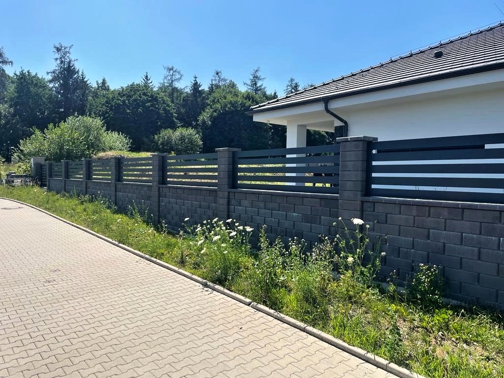 Plaňkový plot Maxi - Hliníkové ploty - Luxline.cz